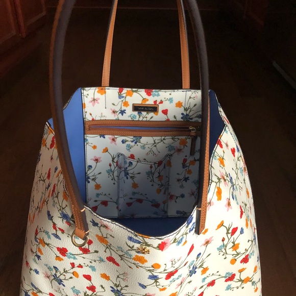 Tory Burch | Bags | Tory Burch Springtime Tote | Poshmark